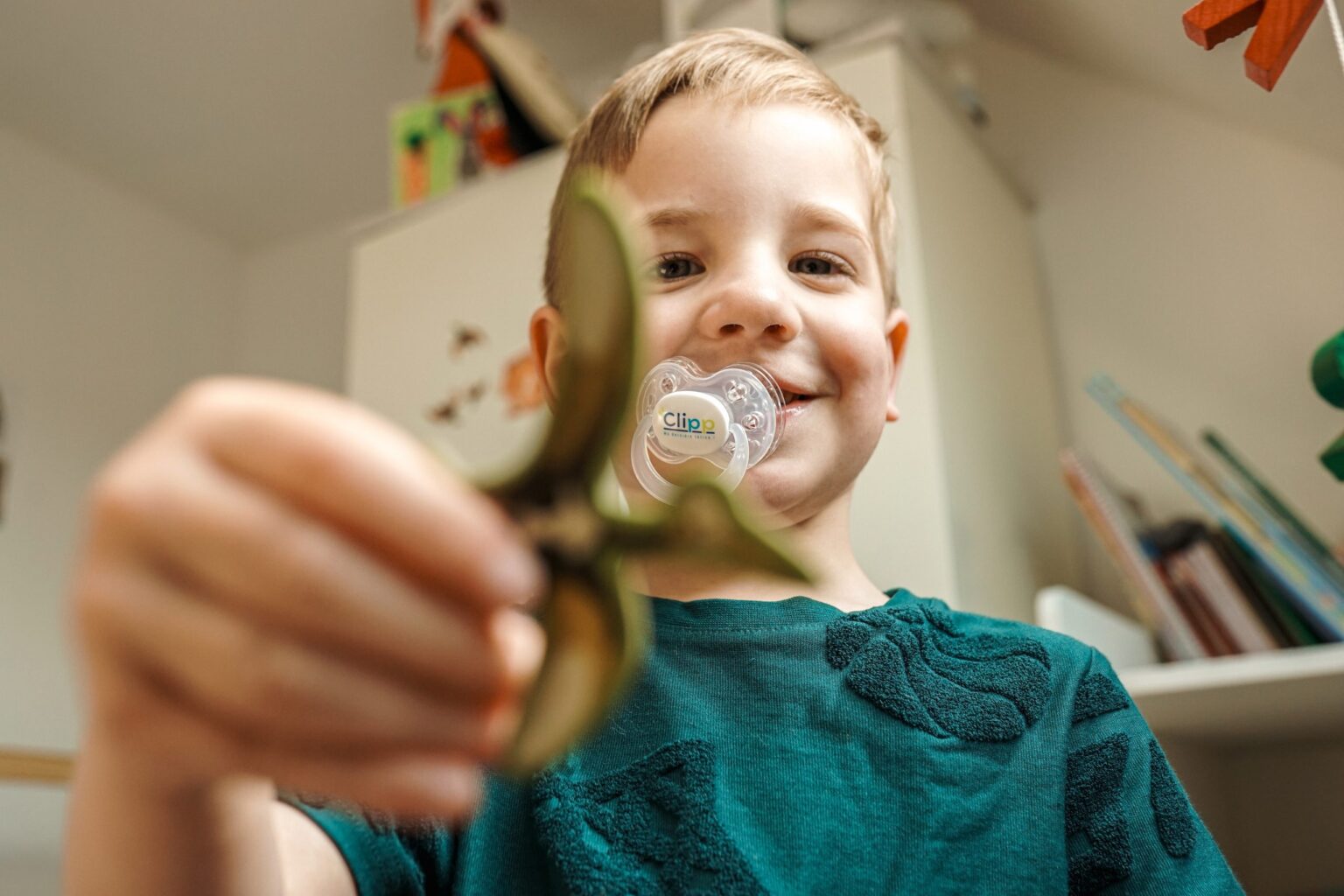 Avantages et inconvénients de la tétine : ce que les parents doivent savoir
